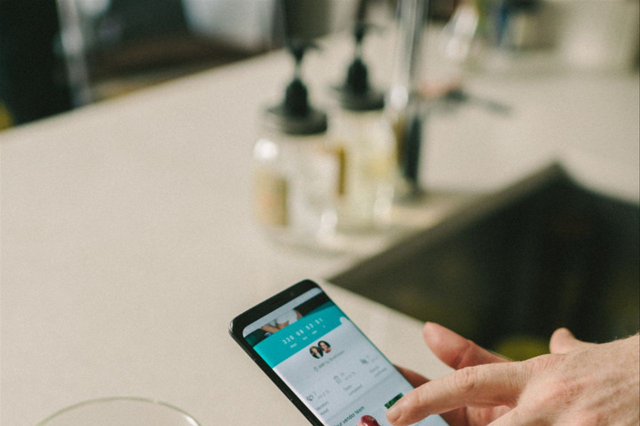 13 Wedding Planning Apps to Help You Prep for the Big Day