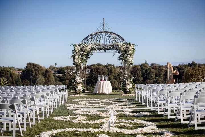 Everything You Need to Know About Wedding Ceremony Flowers