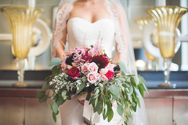 30 Arrangements for Your Wedding Flower Checklist