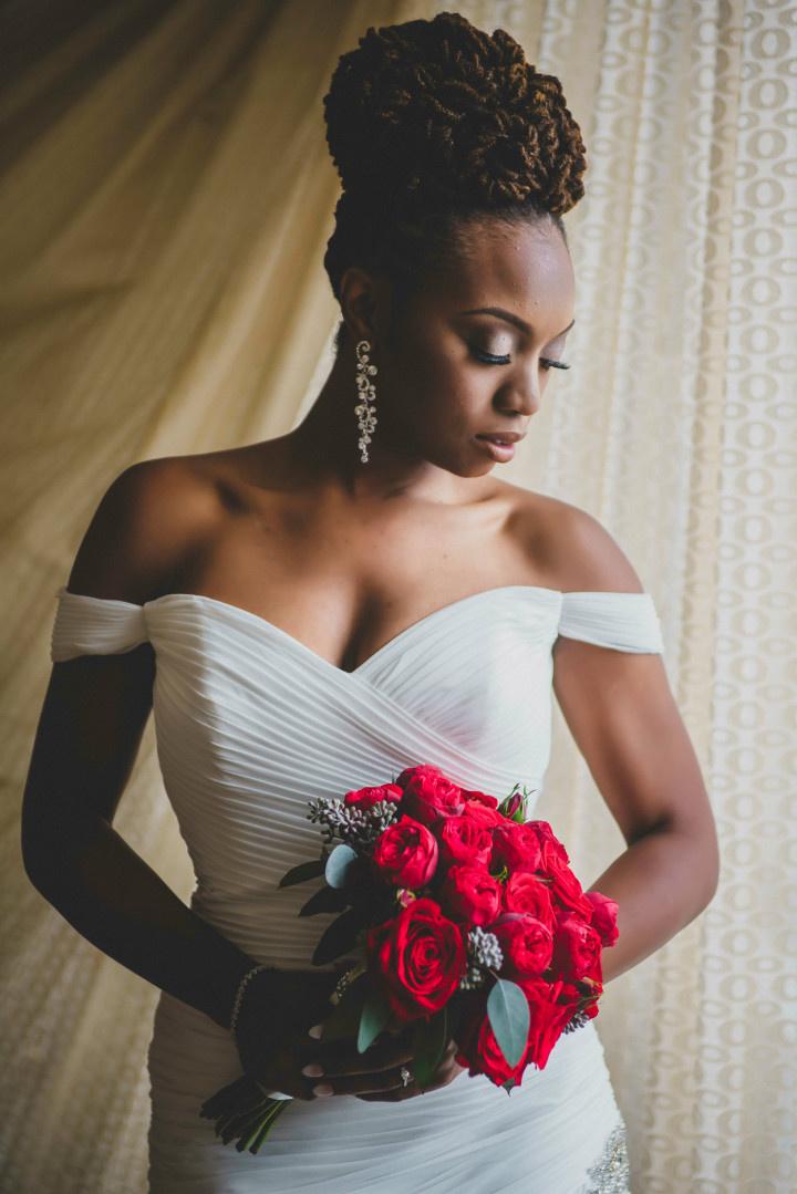 21 Natural Wedding Hairstyles for Every Length