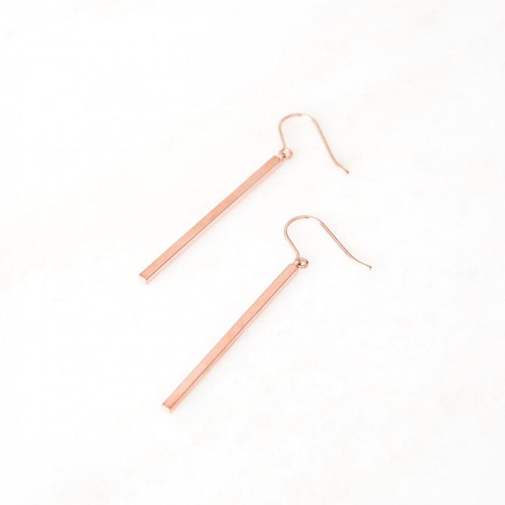 14 Rose Gold Wedding Earrings For a Romantic Bridal Look
