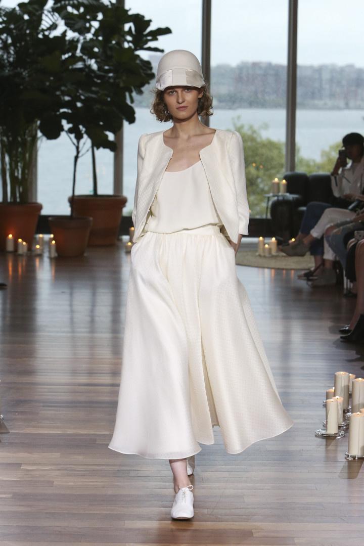 9 Sporty Wedding Dresses for the Athleisure-Obsessed Bride