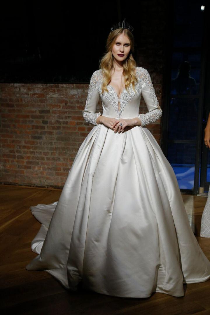 10 Princess Wedding Dresses for the Royally Obsessed