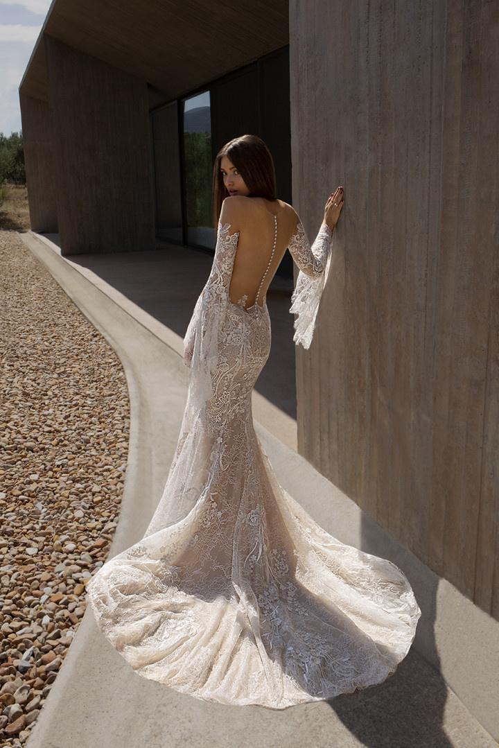5 Elegant Wedding Dresses That Make a Fierce Statement