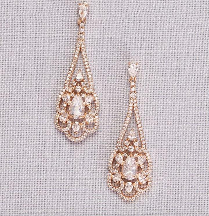 14 Rose Gold Wedding Earrings For a Romantic Bridal Look