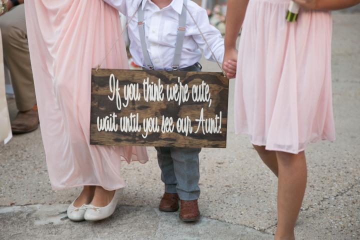 15 Funny Wedding Signs That Will Make Your Guests LOL