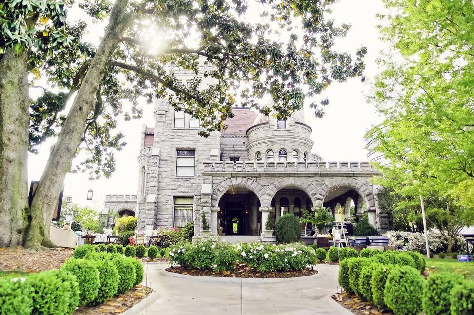 28 Castle Wedding Venues for the Ultimate Fairytale Wedding