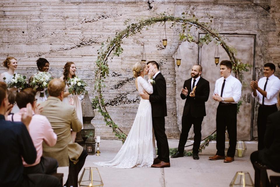 5 Elegant Wedding Themes That Stand the Test of Time