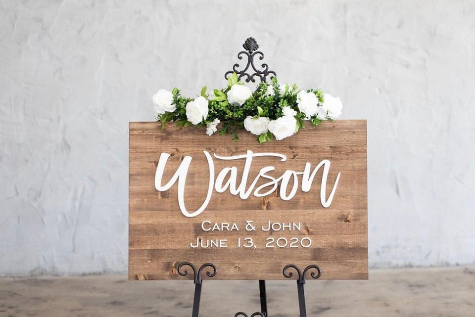26 'Welcome to Our Wedding' Signs to Shop Right Now