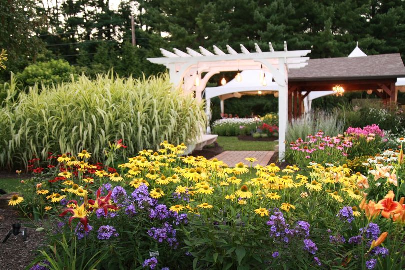 Avon Gardens - Venue - Avon, IN - WeddingWire