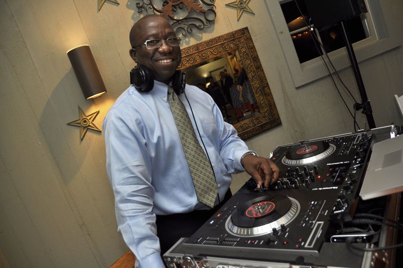 Signature Talent LLC - DJ - Reston, VA - WeddingWire