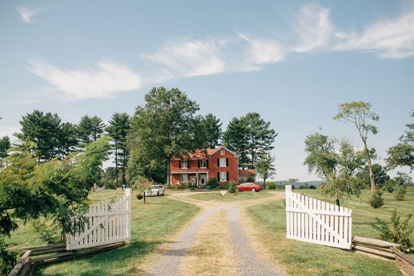 East Lynn Farm - Venue - Round Hill, VA - WeddingWire