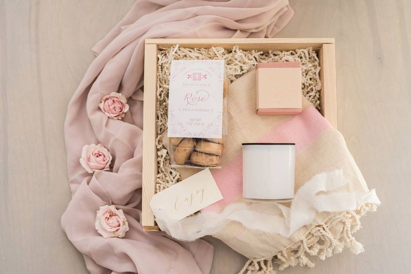 26 Pink Wedding Ideas That Are Trending Right Now - WeddingWire