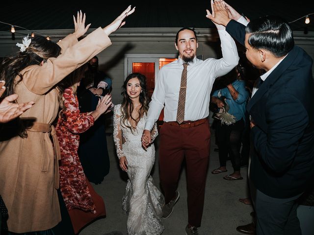 Amber & Brandon Romantic Wedding in San Antonio, TX