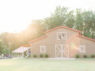 The Ole Oak Barn Wedding and Event Venue - Venue - Little Mountain, SC ...