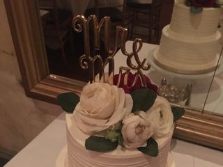 Km Cake Design - Wedding Cake - Rincon, GA - WeddingWire