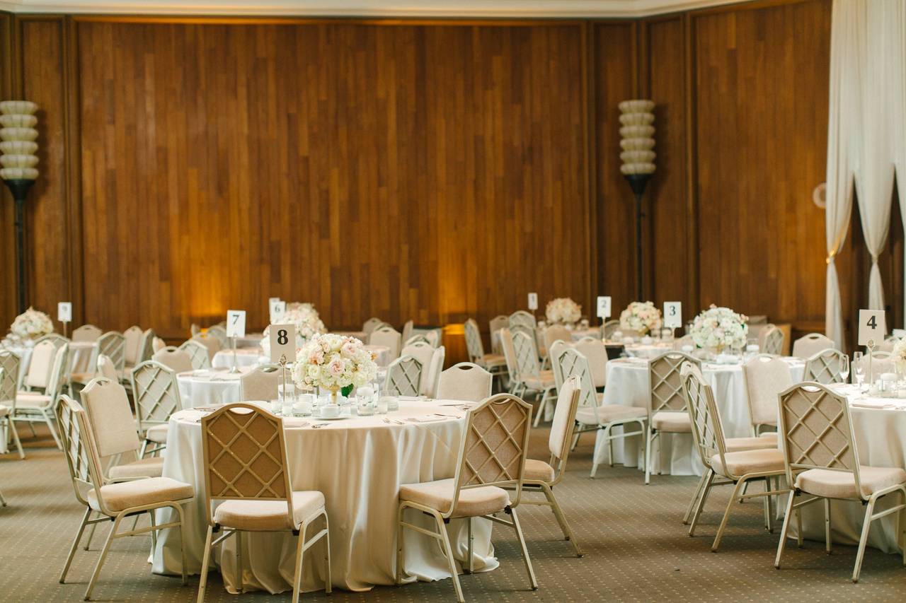 Halekulani Hotel - Reviews, Photos & Deals 2026 - Honolulu, HI ...
