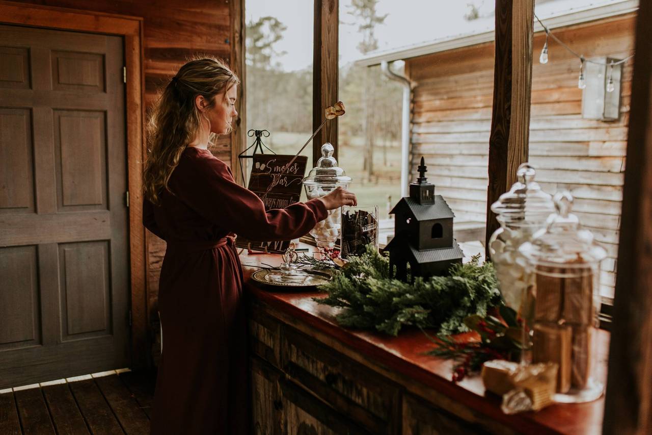 The Walters Barn - Reviews, Photos & Deals 2026 - Lula, GA - WeddingWire