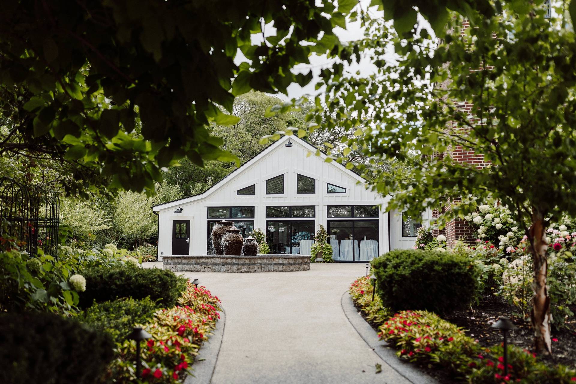 The Holly Vault - Reviews, Photos & Deals 2026 - Holly, MI - WeddingWire