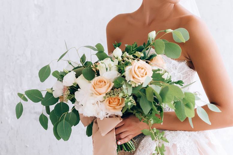 Flower Bundles Co. - Flowers - Golden, CO - WeddingWire
