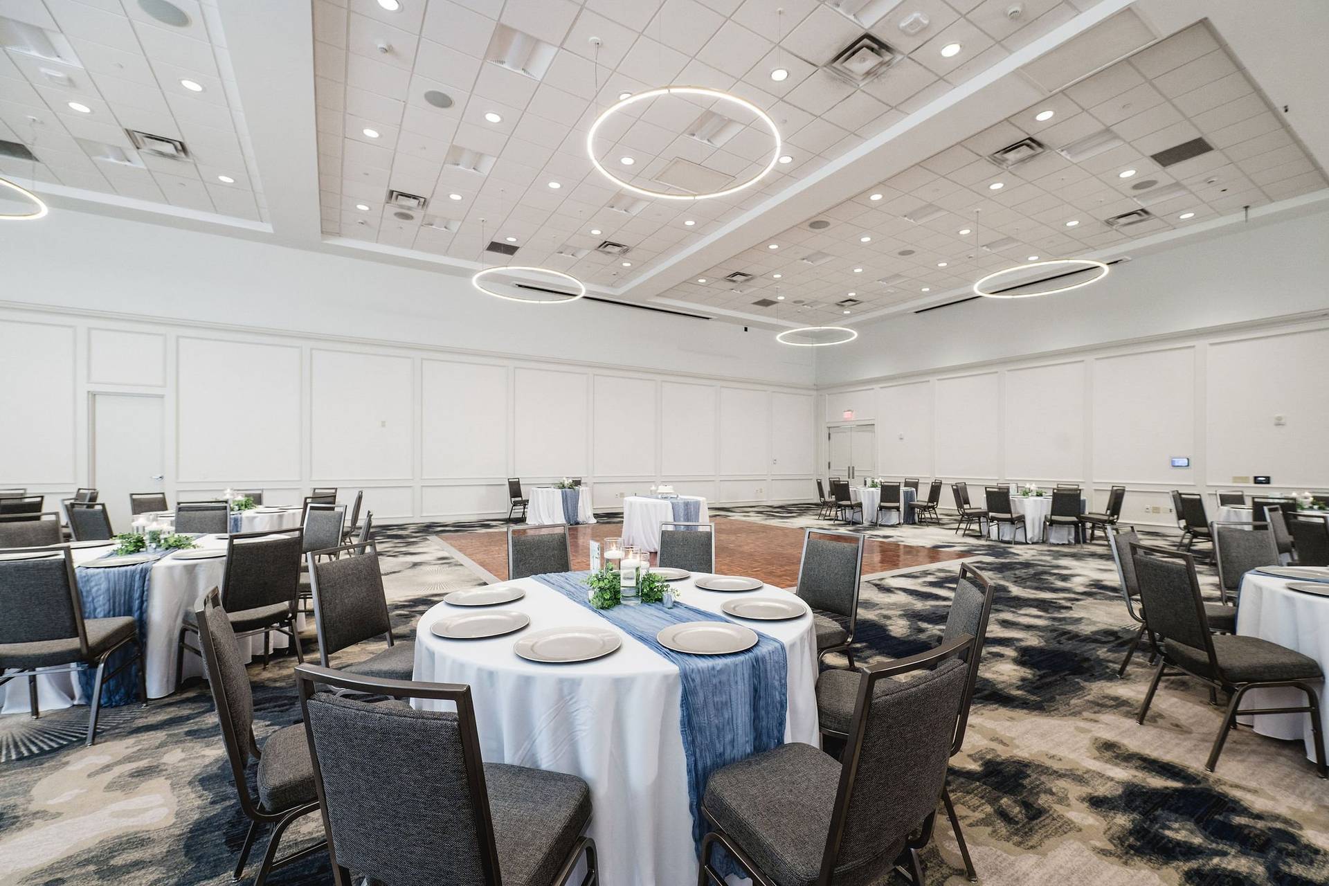 The Ohioan Hotel and Event Center - Reviews, Photos & Deals 2026 ...