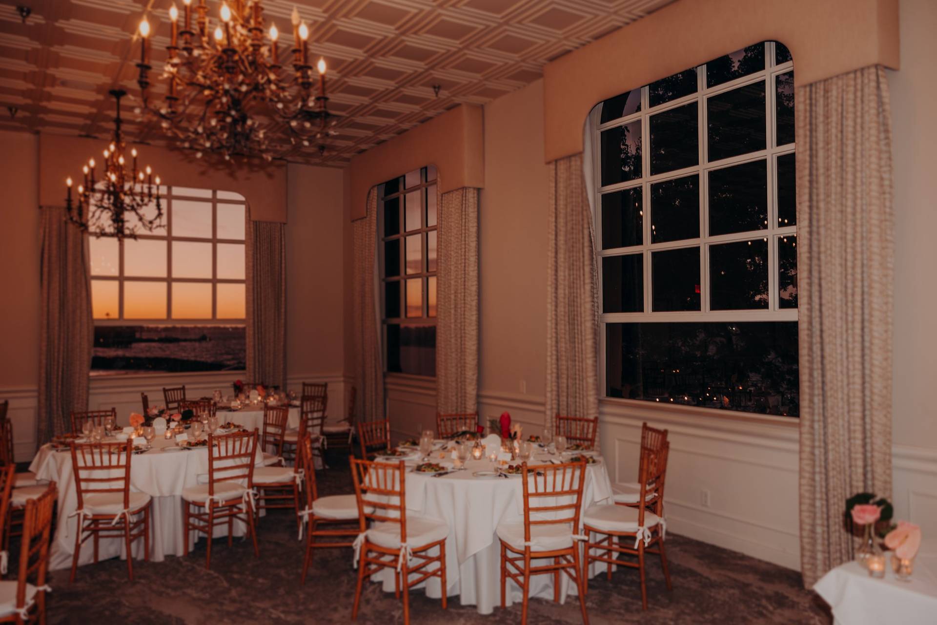 PIER 22 Dining and Catering - Reviews, Photos & Deals 2026 - Bradenton ...