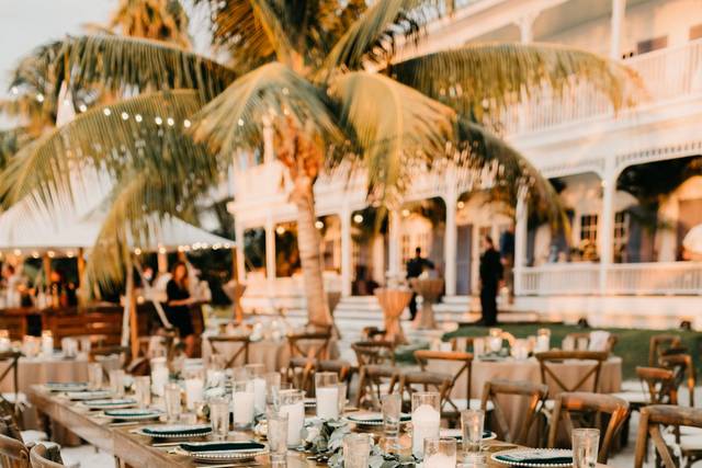 Pierre's Restaurant & Morada Bay Beach Cafe - Restaurant Weddings ...