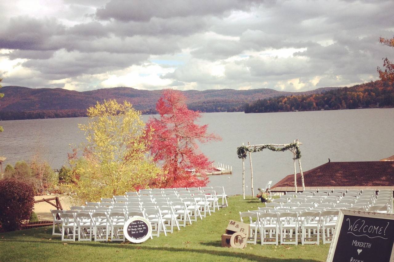 The Boathouse Restaurant and The Lodges at Cresthaven - Hotel Weddings ...