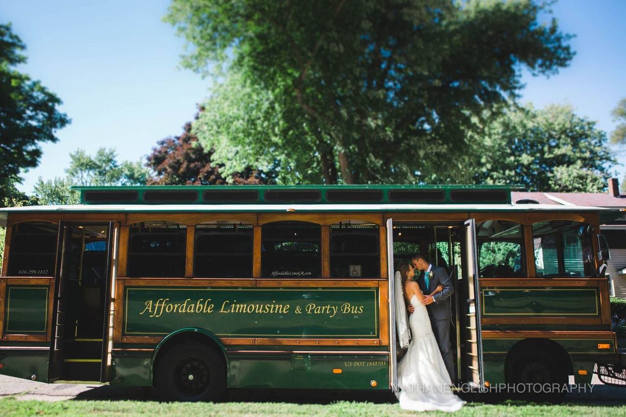 Affordable Limousine & Party Bus Reviews - Grand Rapids, MI - 89 Reviews