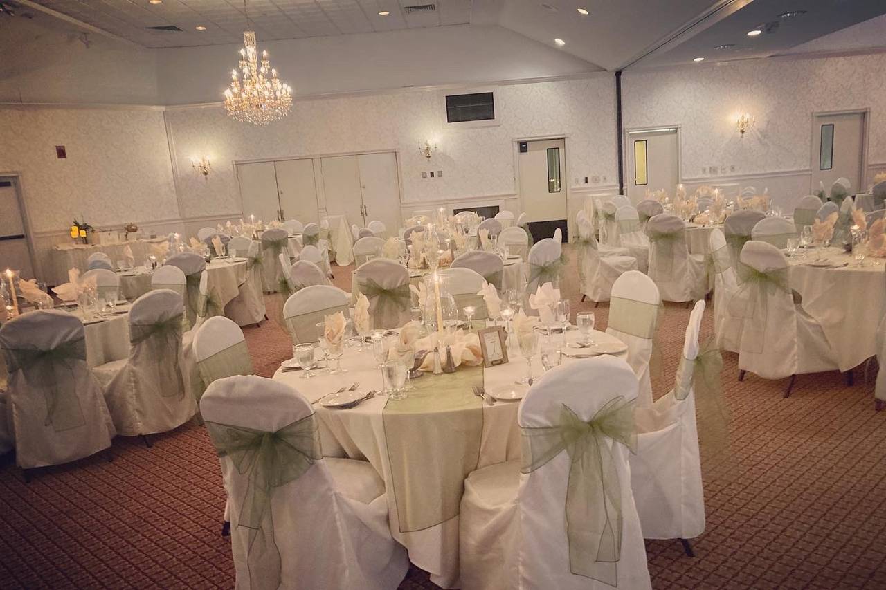 Storrowton Tavern & Carriage House - Reviews, Photos & Deals 2026 ...