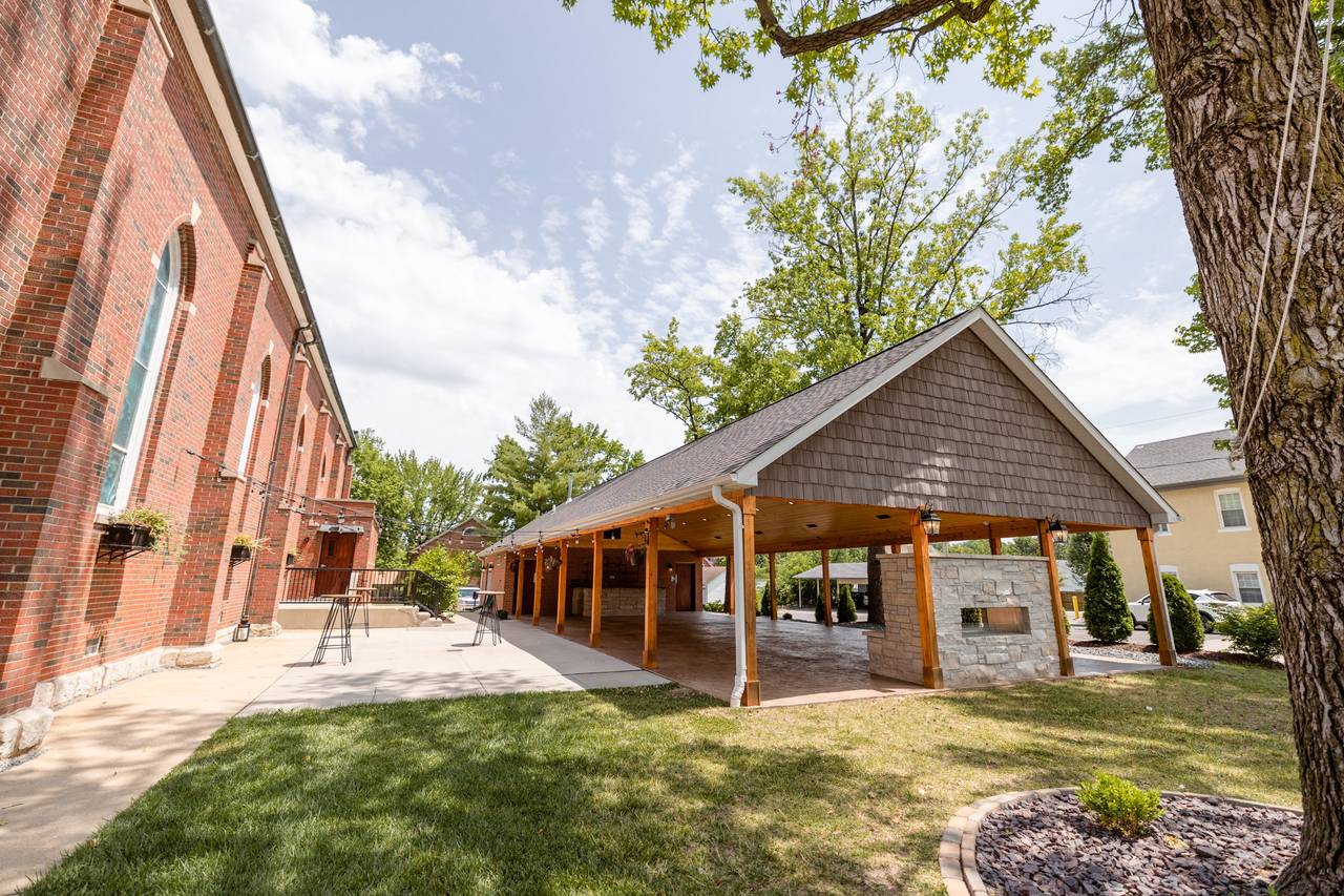 Main Street Abbey - Reviews, Photos & Deals 2026 - Columbia, IL ...