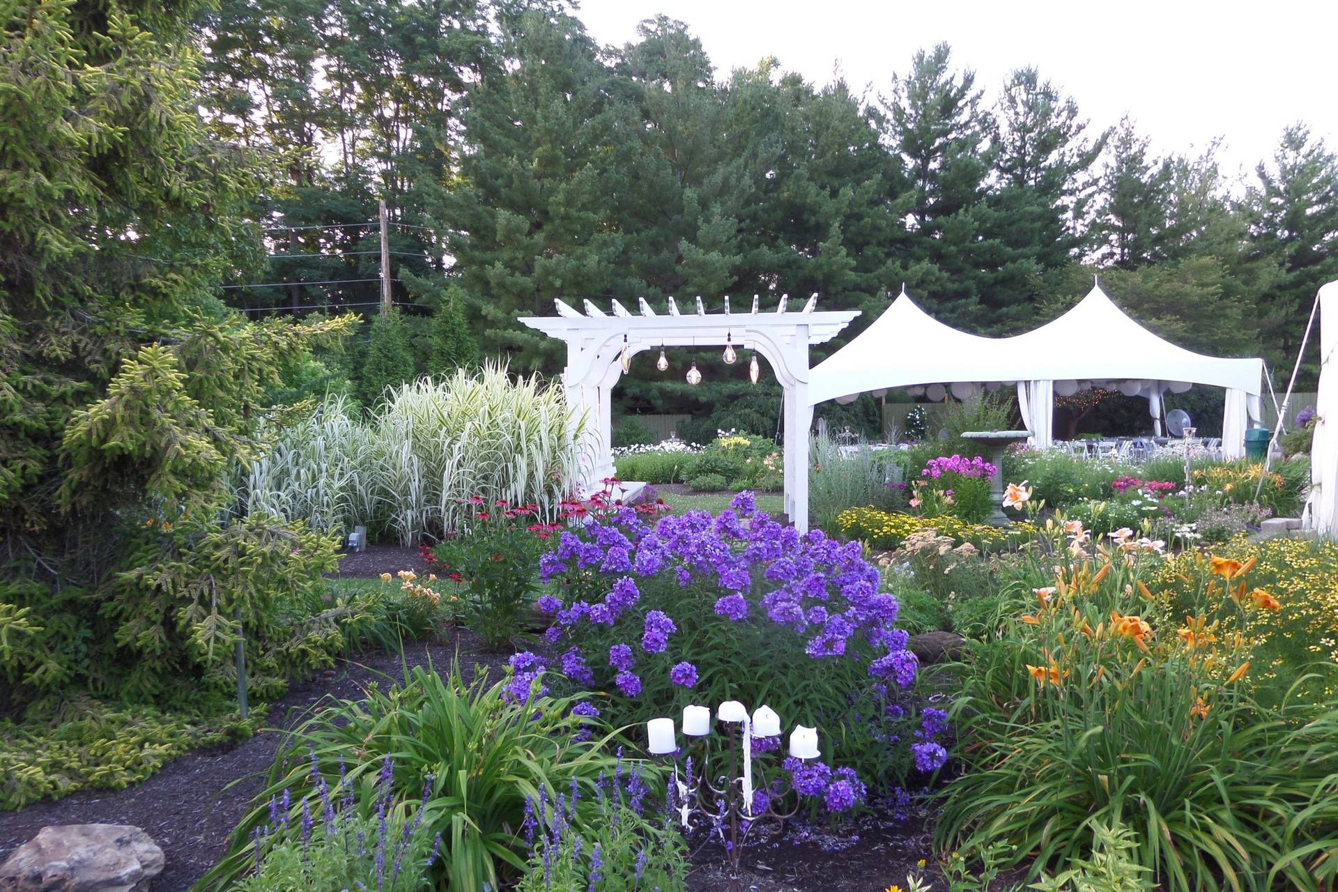 Avon Gardens - Reviews, Photos & Deals 2026 - Avon, IN - WeddingWire