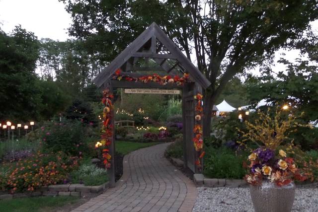 Avon Gardens - Venue - Avon, IN - WeddingWire