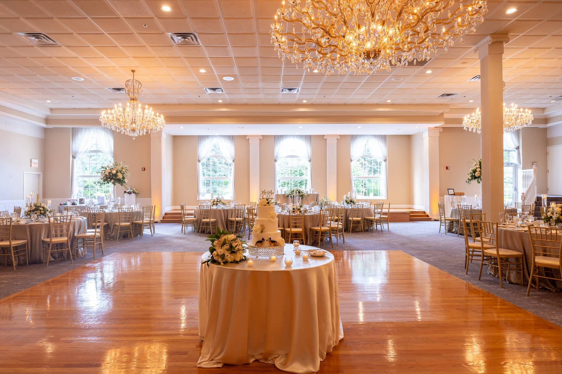 Abbington Distinctive Banquets - Reviews, Photos & Deals 2026 - Glen ...