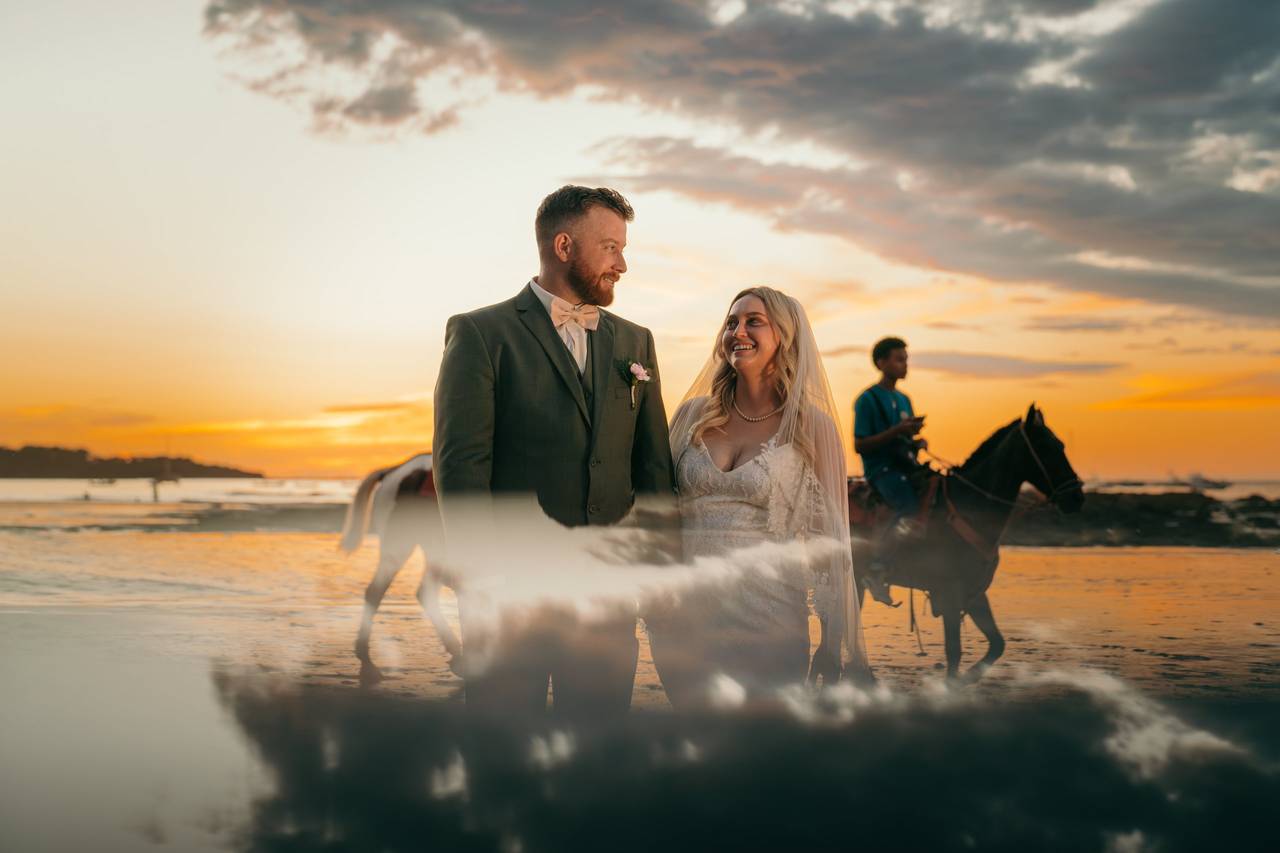 Find Wedding Photography Near You - WeddingWire