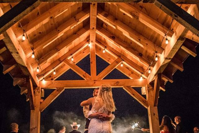 Buckland - Barn & Farm Weddings - Delta, OH - WeddingWire
