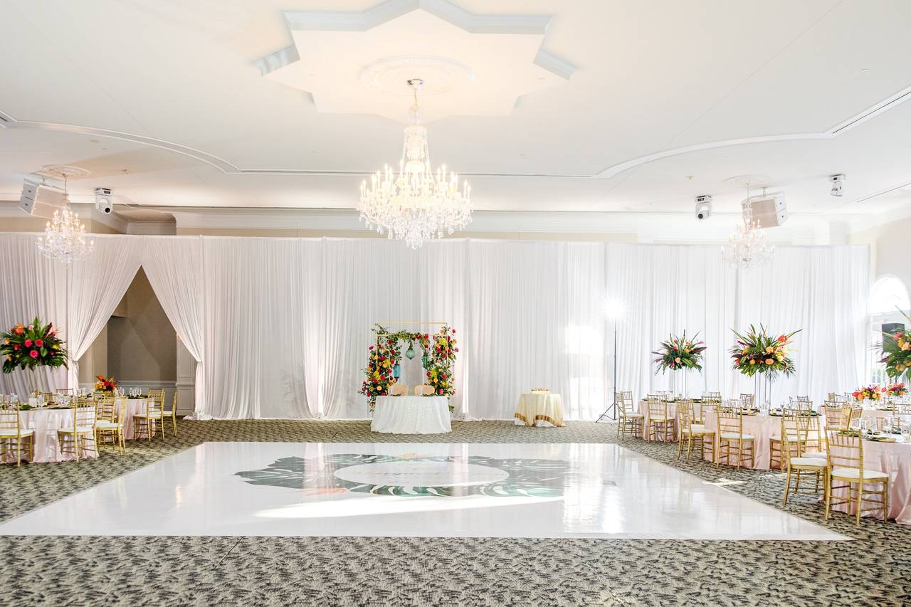 Foxchase Manor - Reviews, Photos & Deals 2026 - Manassas, VA - WeddingWire