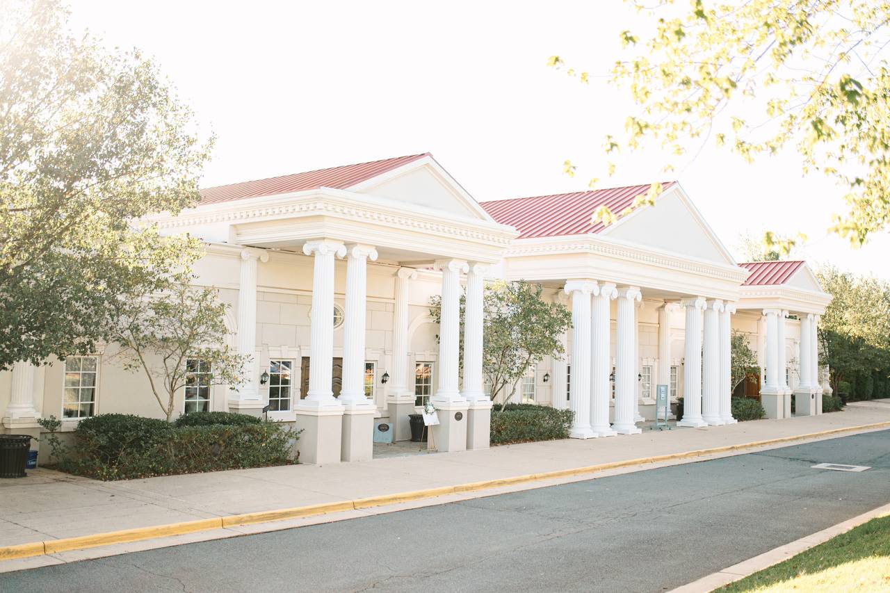 Foxchase Manor - Reviews, Photos & Deals 2026 - Manassas, VA - WeddingWire