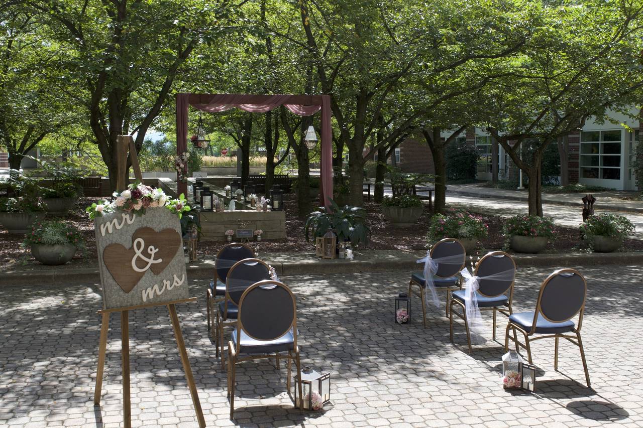 The Penn Stater Hotel - Reviews, Photos & Deals 2026 - State College ...