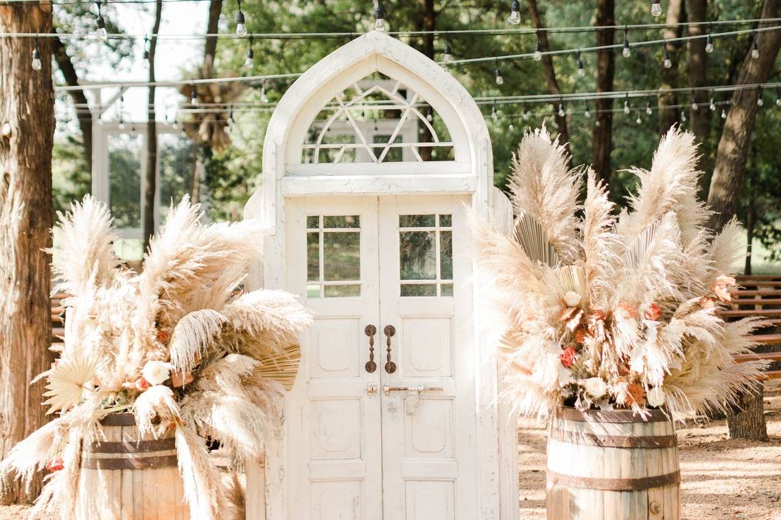 The Establishment Barn - Venue - Terrell, TX - WeddingWire