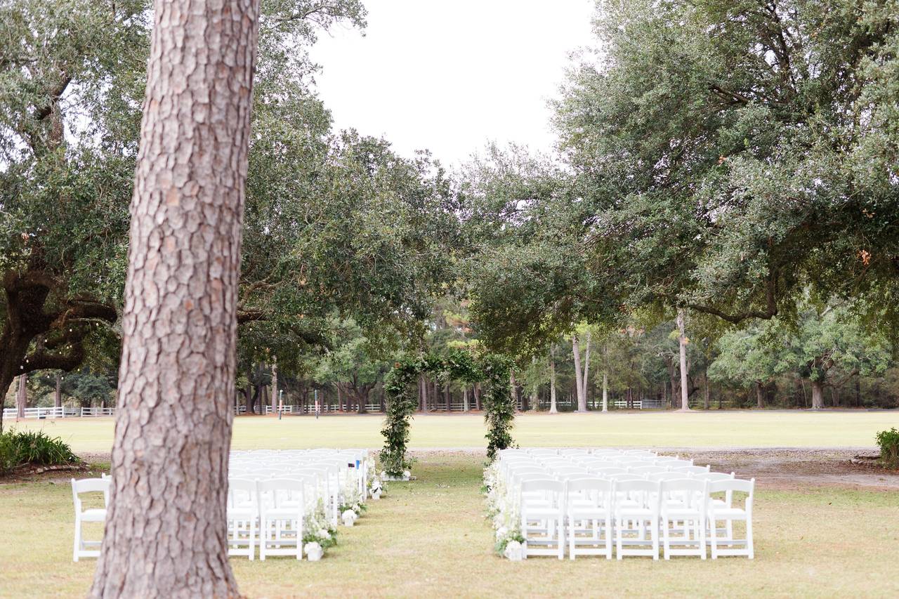 Garrett Field - Reviews, Photos & Deals 2026 - Slidell, LA - WeddingWire