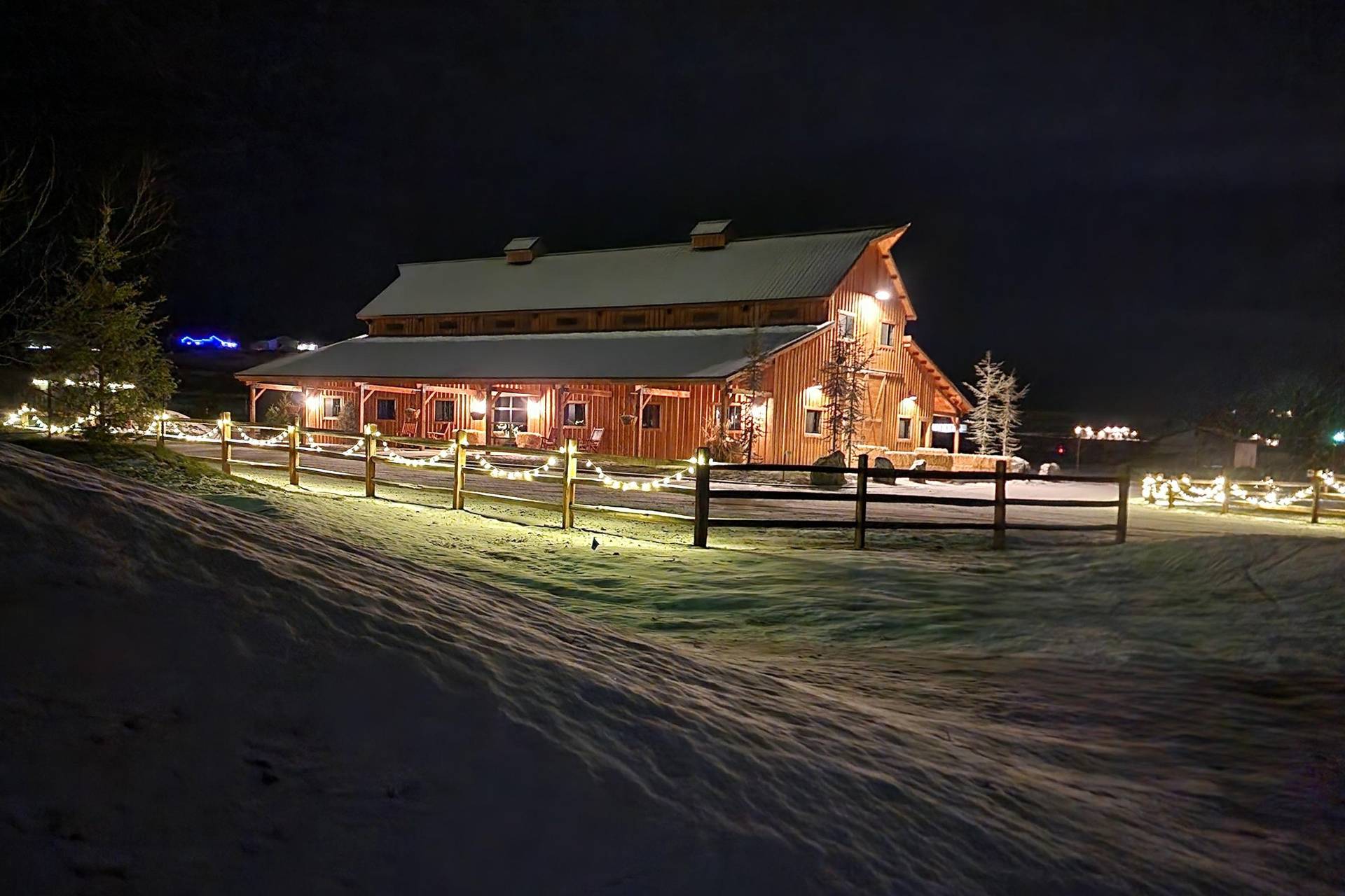 Lake Side Barn - Venue - Nampa, ID - WeddingWire