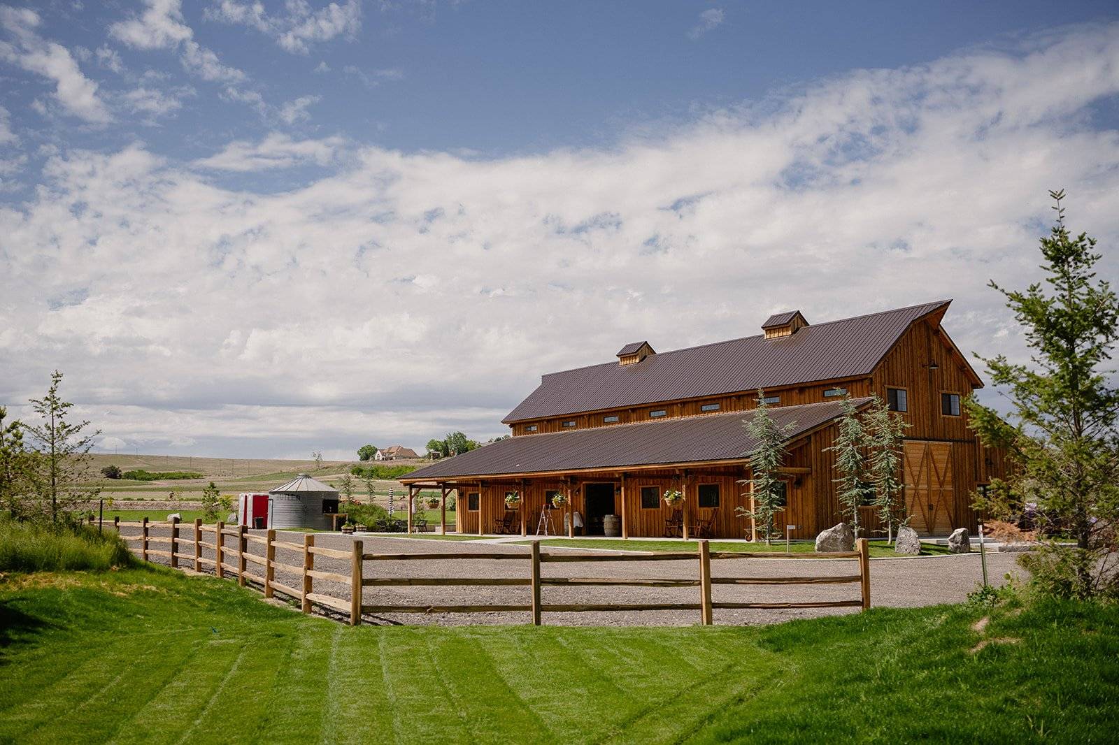 Lake Side Barn - Reviews, Photos & Deals 2026 - Nampa, ID - WeddingWire