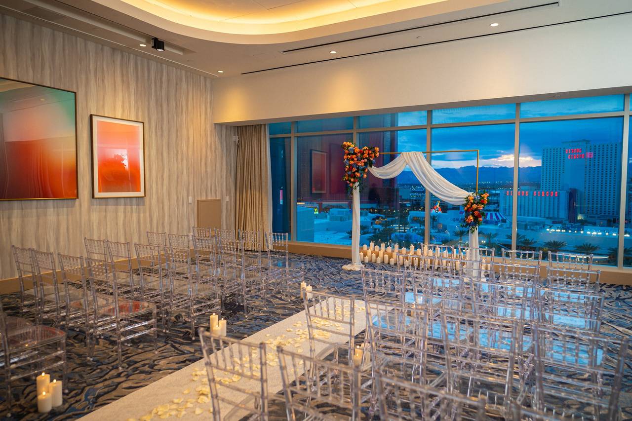 Fontainebleau Las Vegas - Hotel Weddings - Las Vegas, NV - WeddingWire