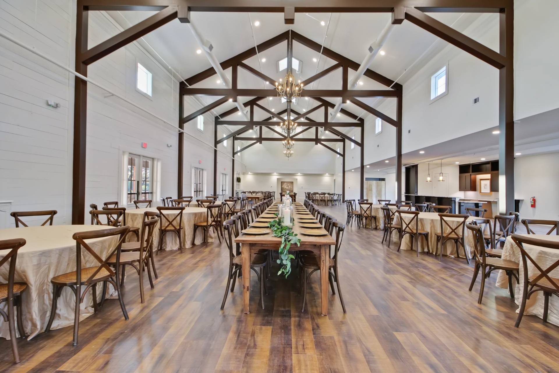 HighPointe Estate - Barn & Farm Wedding Venues - Liberty Hill, TX ...