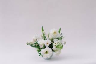 Sunya's Flowers & Plants - Wedding Florists - Lahaina, HI - WeddingWire