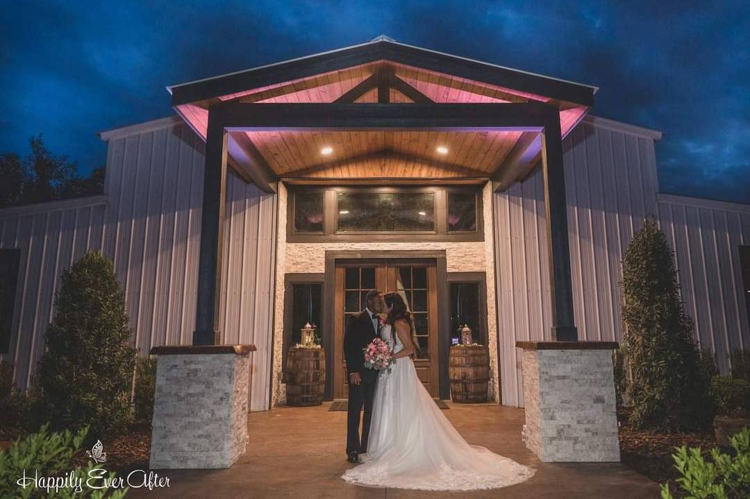 Darby Farm - Reviews, Photos & Deals 2026 - Dade City, FL - WeddingWire