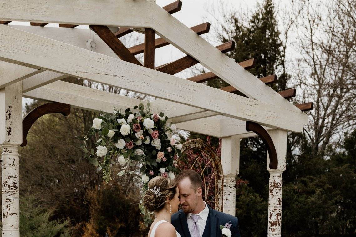 Sand Springs Venue - Reviews, Photos & Deals 2026 - Abilene, KS ...