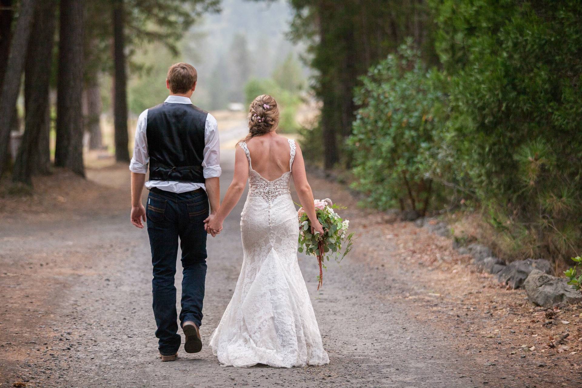 Pacifica Garden - Reviews, Photos & Deals 2026 - Williams, OR - WeddingWire