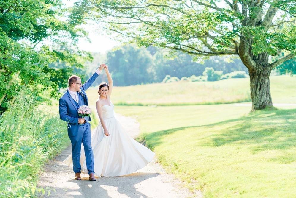The Farmhouse at Candia Woods - Country Club Weddings - Candia, NH ...